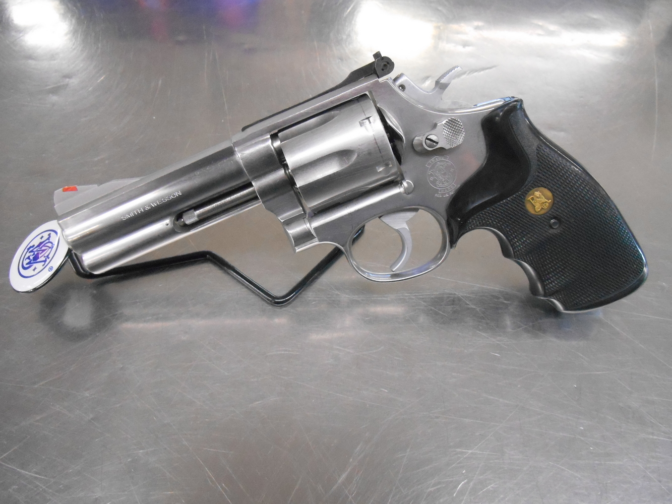 SMITH & WESSON 686 .357 Mag 4in 6-Shot Stainless Revolver | Ponders ...